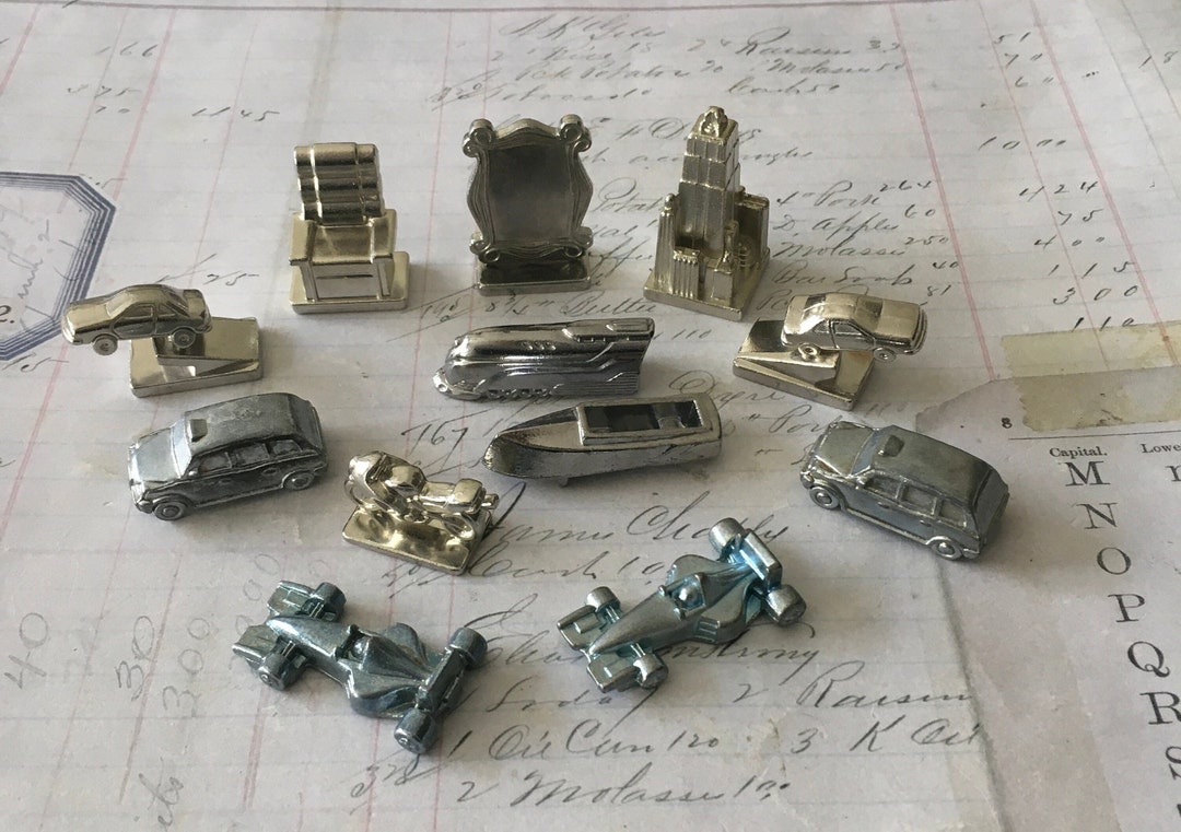 Monopoly Tokens / 12 Vintage Monopoly & Scene-it Game Tokens for Crafts ...