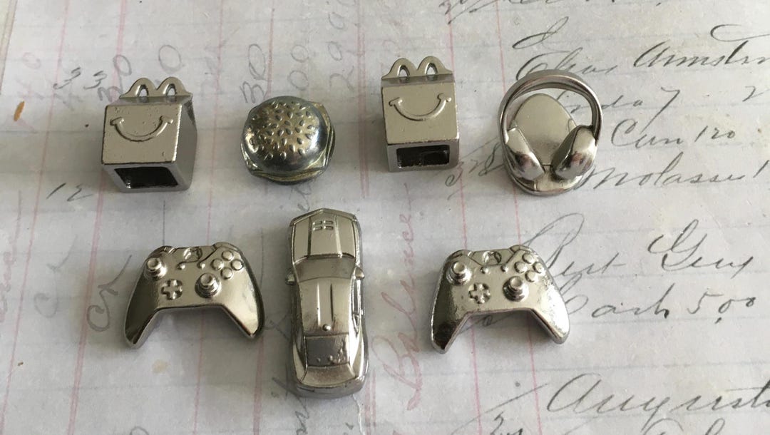 Monopoly Game Tokens / 7 Monopoly Empire Game Pieces Tokens Race Car X ...