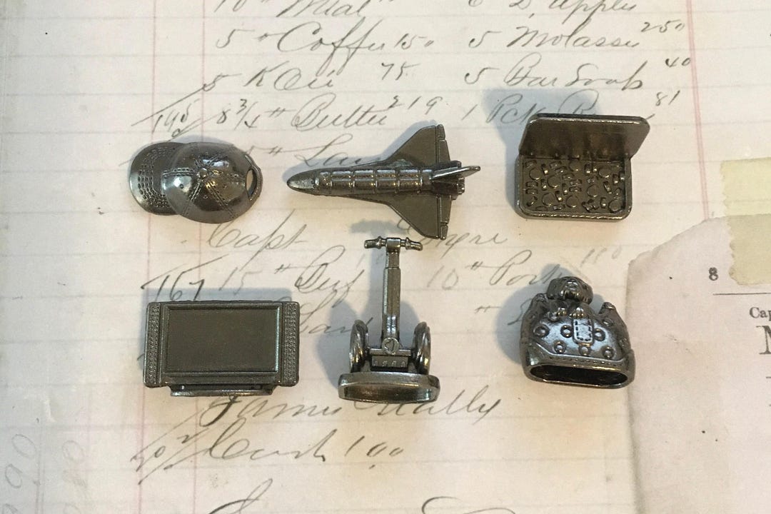 Game Tokens / 6 Monopoly Electronic Banking Game Pieces Dog in Purse ...