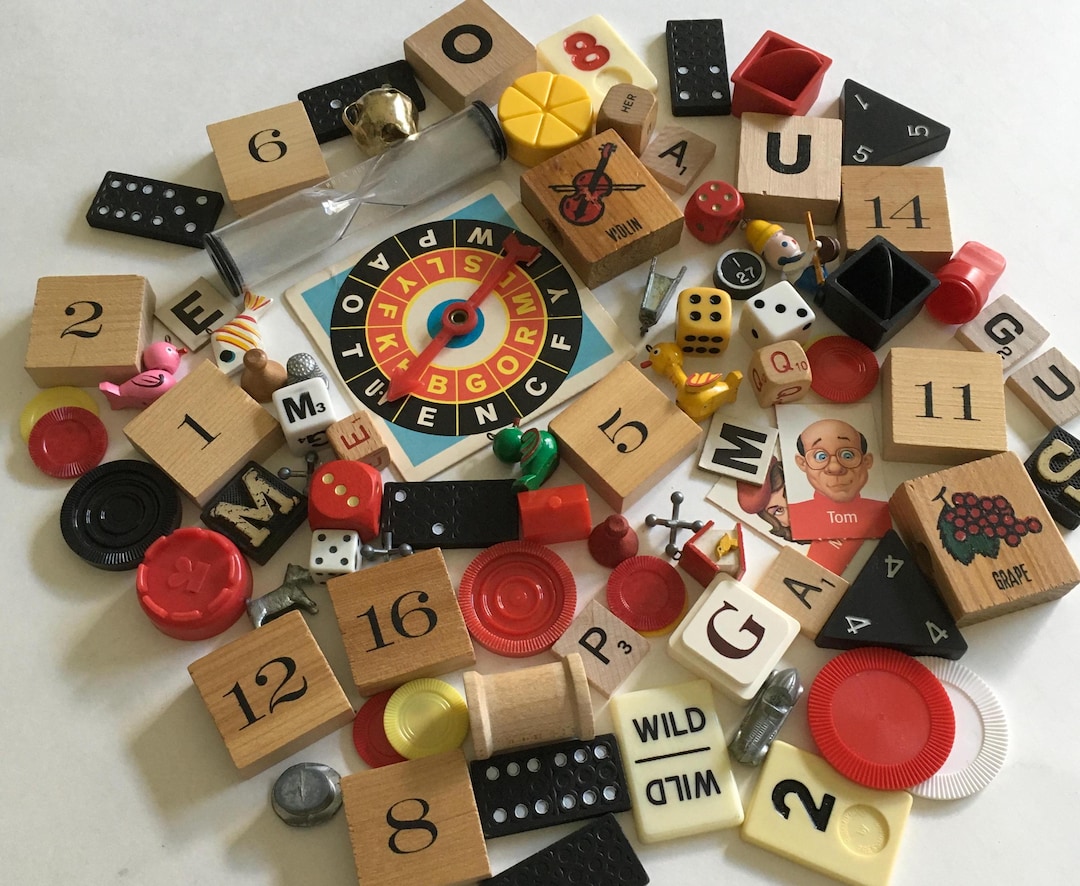 Game Pieces / 75 Vintage Wood, Metal & Plastic Game Pieces Plus De ...