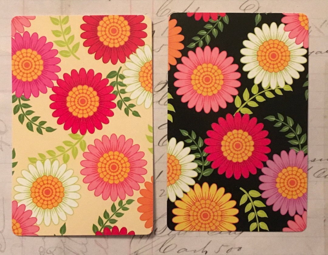 MOD Cards / 2 Vintage MOD Floral DAISY Playing Cards for Mixed Media ...