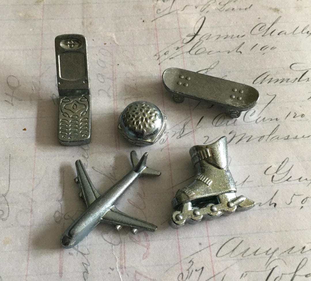 Monopoly Tokens / 5 Vintage Monopoly Game Tokens Electronic Banking ...