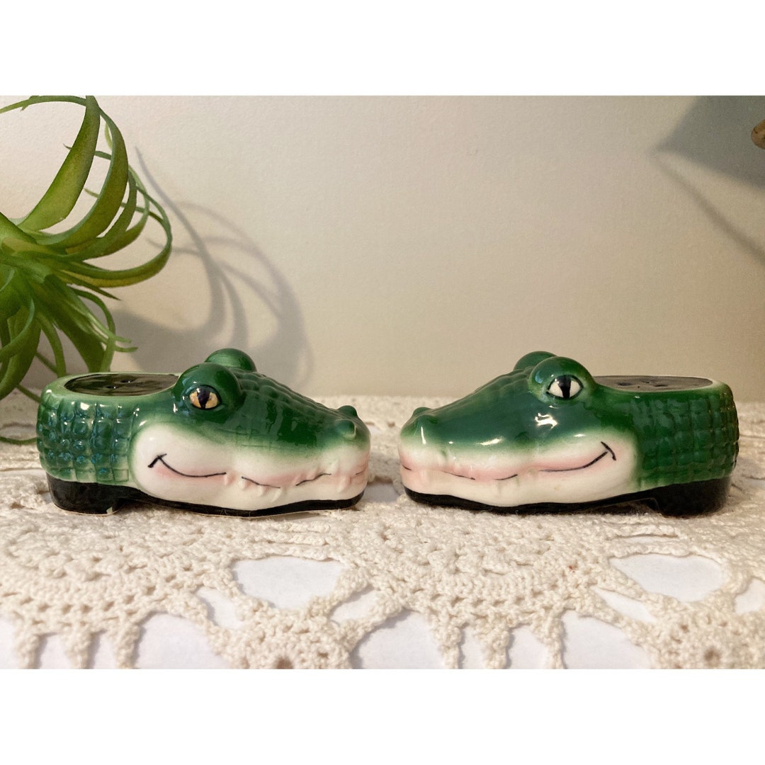 Vintage Crocodile Salt and Pepper Shakers, Alligator Salt and Pepper ...