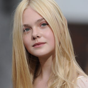 ELLE FANNING Made to Order Plastic Life Mask Lifecast Prop Face Cast ...