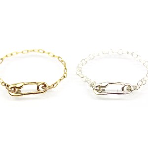 Safety Pin Ring in Gold or Silver Delicate Chain Ring - Etsy