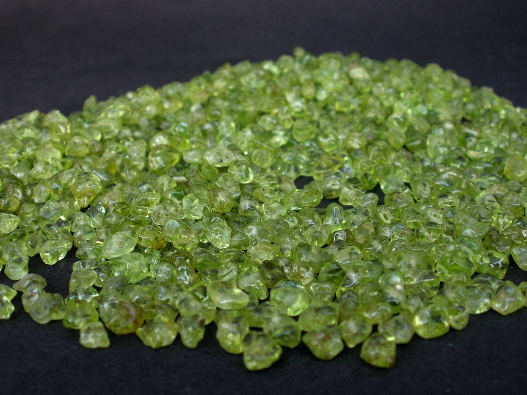 Gemstone Smooth Tumbled Polished Drilled Very Small Peridot (PT 46 ...