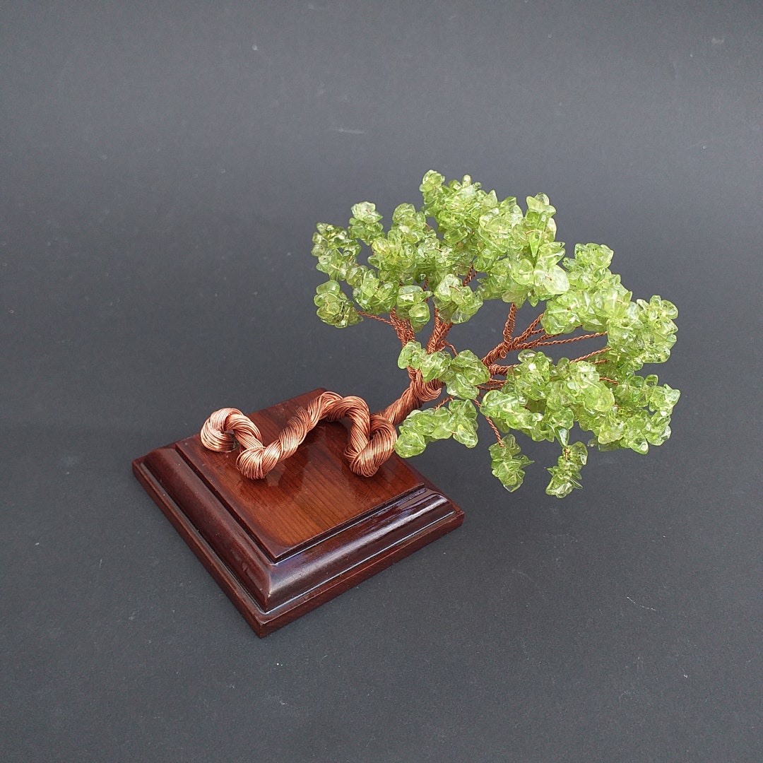 Peridot Gemstone Tree - Windswept Wire Sculpture Gemstone Peridot ...