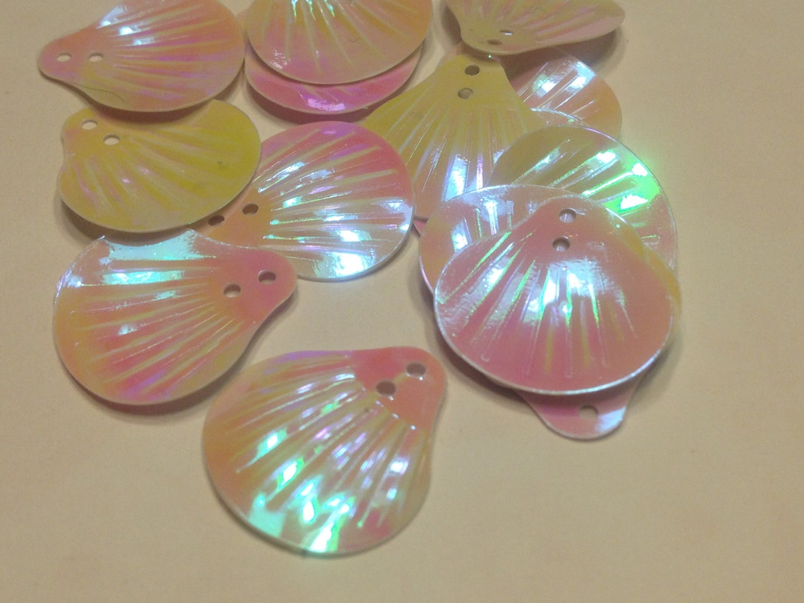 15 LARGE iridescent sea shell sequins / confetti 17 x 20 mm | Etsy