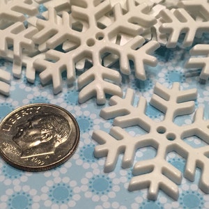 5 Large Flat Snowflake Buttons, 30 Mm (B2) - Etsy