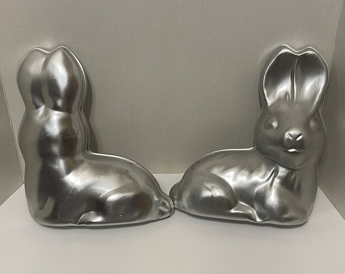 3 D Bunny Rabbit Cake Pan, About 9 X 10 Inches Tall - Etsy