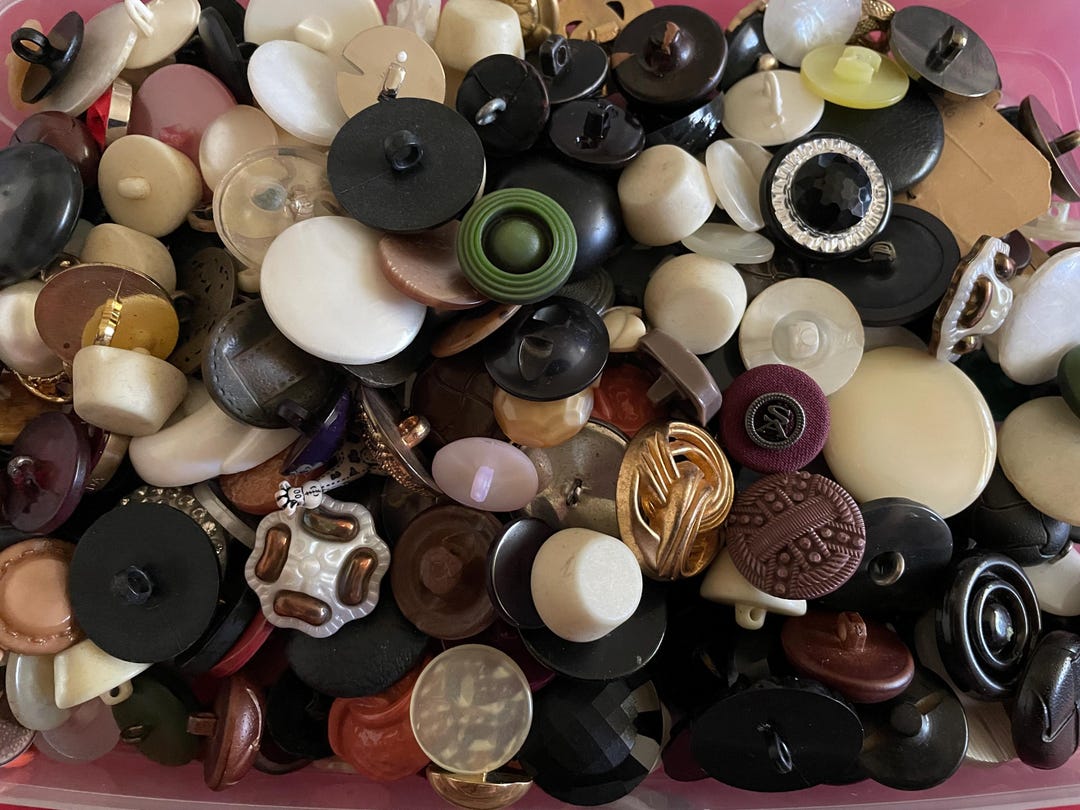 25 Piece Assorted Large Shank Button Mix, 15-25 Mm (B12) - Etsy