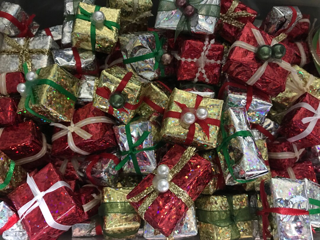 10 Count Handmade Mini Christmas Gifts Presents Décor Embellishment ...