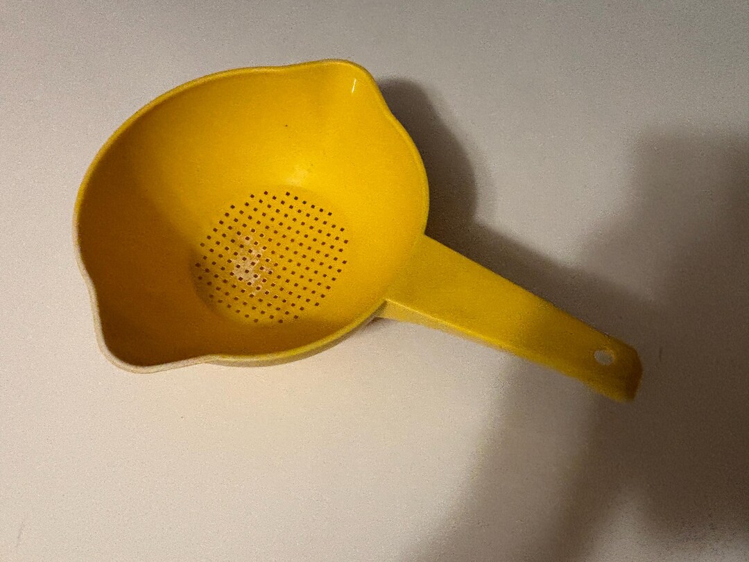 Tupperware Vintage Small 1 Quart Colander Strainer, Pre-owned, Used - Etsy