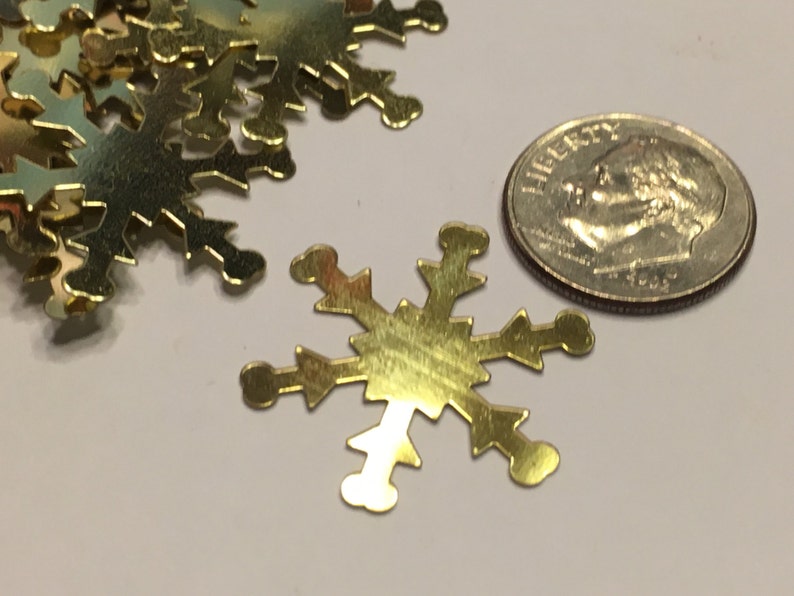 25 Gold Snowflake Confetti / Sequins , 24 Mm (29C) - Etsy