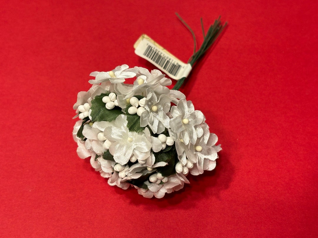 Bouquet of Mini White Flowers, 5 Inch Tall (MR55) - Etsy