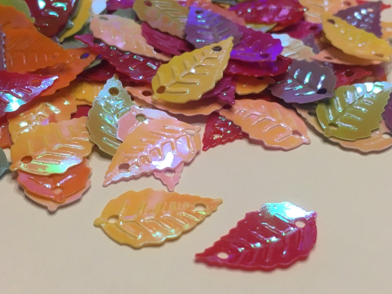 30 Iridescent Leaf Sequins, 9 X 16 Mm (28) - Etsy