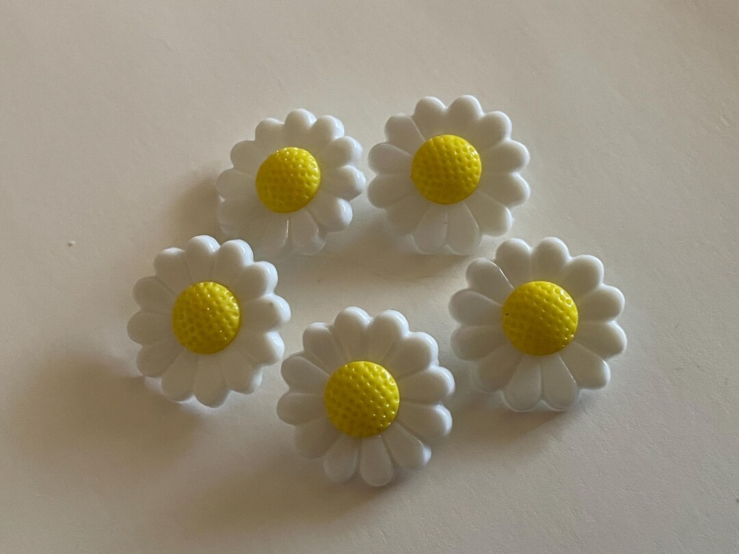 5 Count Acrylic Daisy Buttons, 20 Mm (B6) - Etsy
