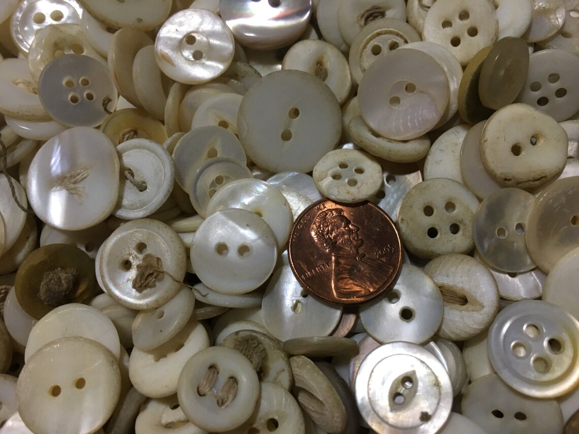 25 Piece Small to Medium Vintage Shell Button Mix 12 17 Mm - Etsy
