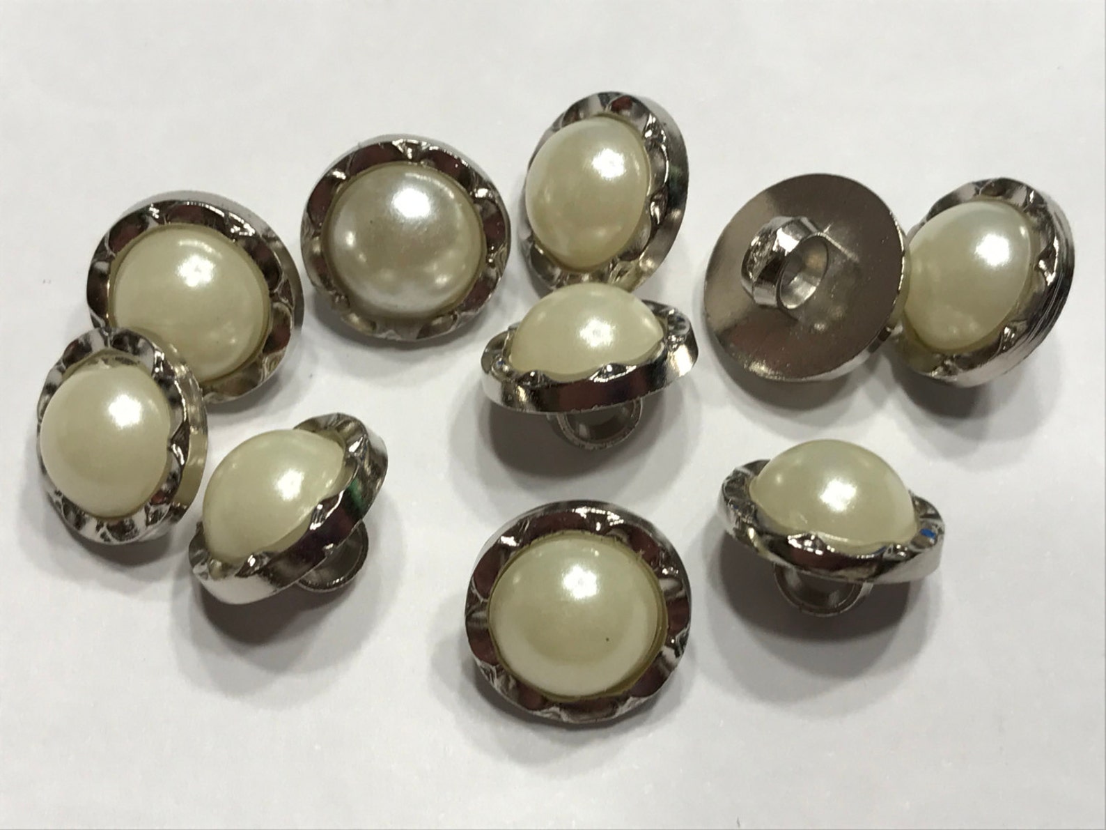 10 Acrylic Ivory and Silver Color Shank Buttons 12 Mm 18 - Etsy