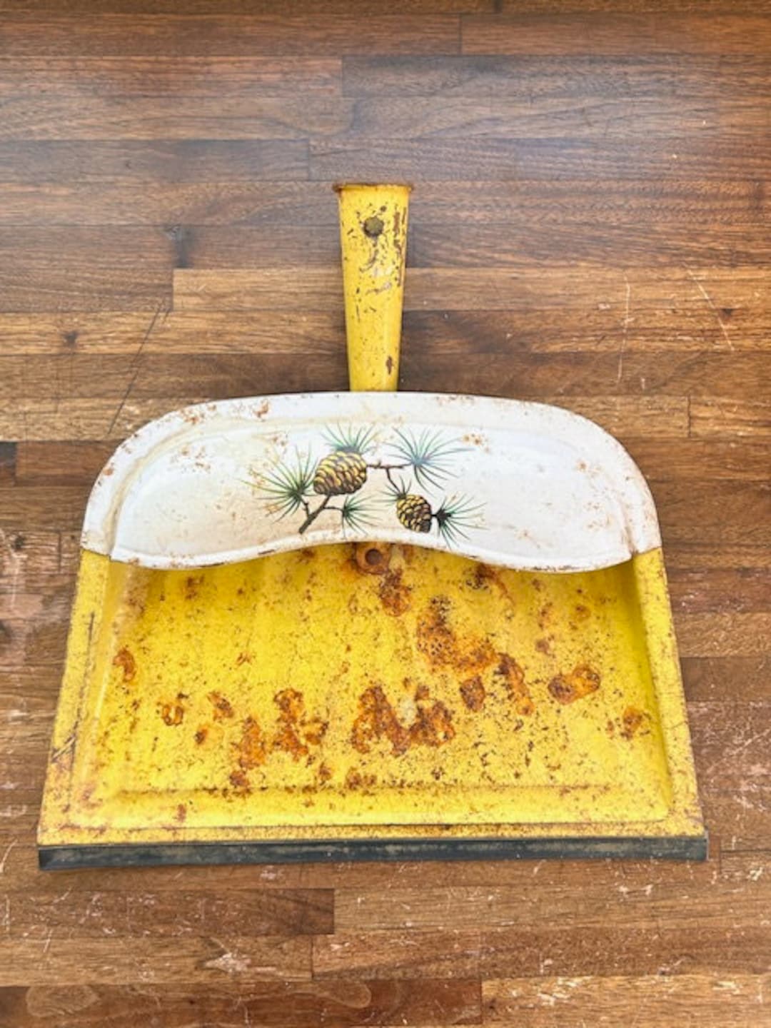 Vintage Metal Yellow Dust Pan - Etsy