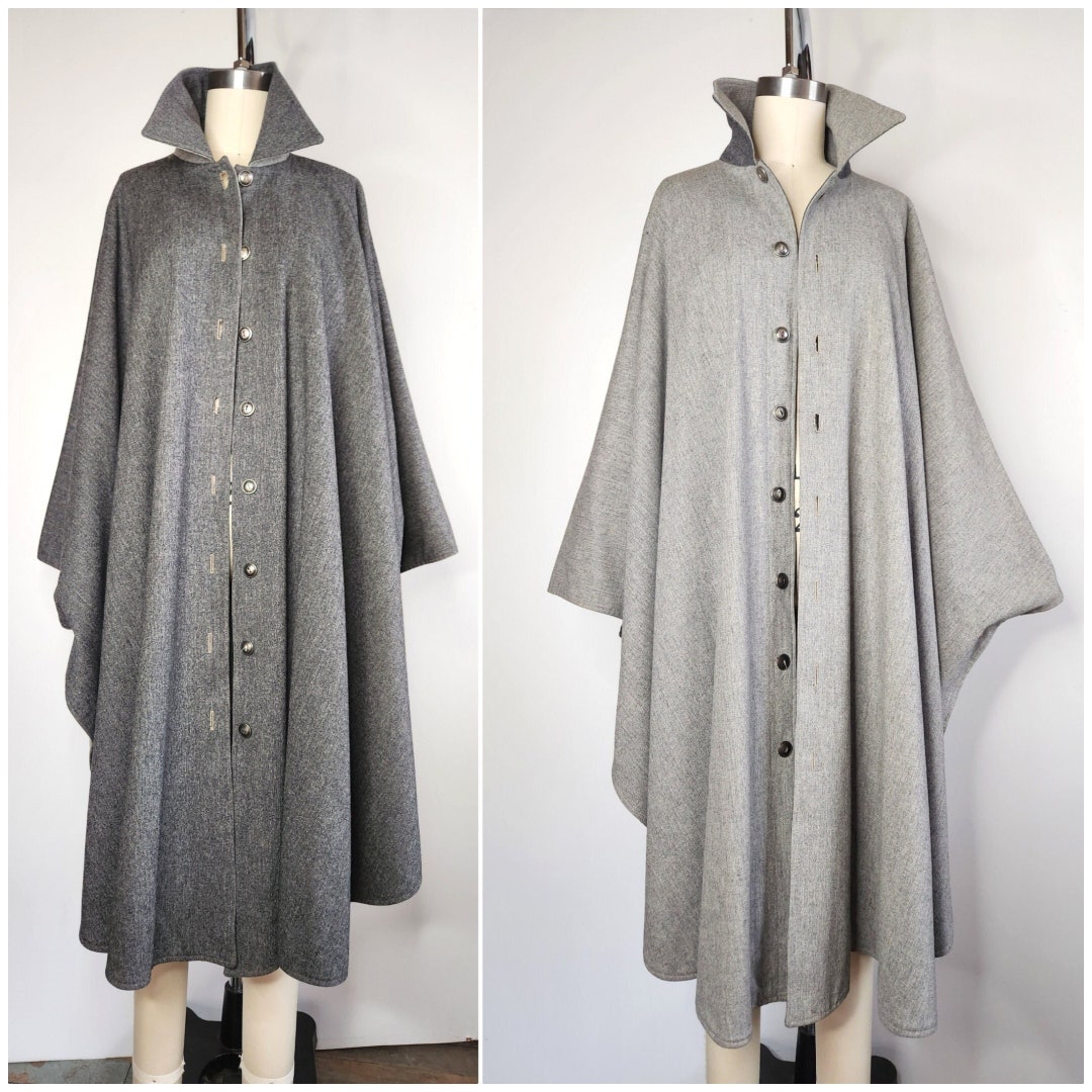 Vintage REVERSIBLE Wool Cloak Cape Poncho - 2 Tones of Gray Wool Cape ...