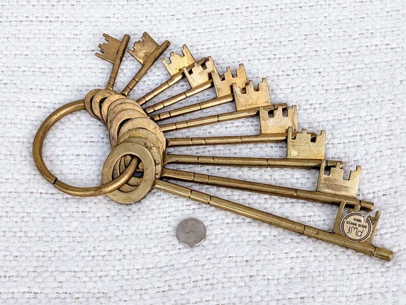 Set of 10 Large Brass Bit & Solid Barrel Skeleton Keys on Oversized ...