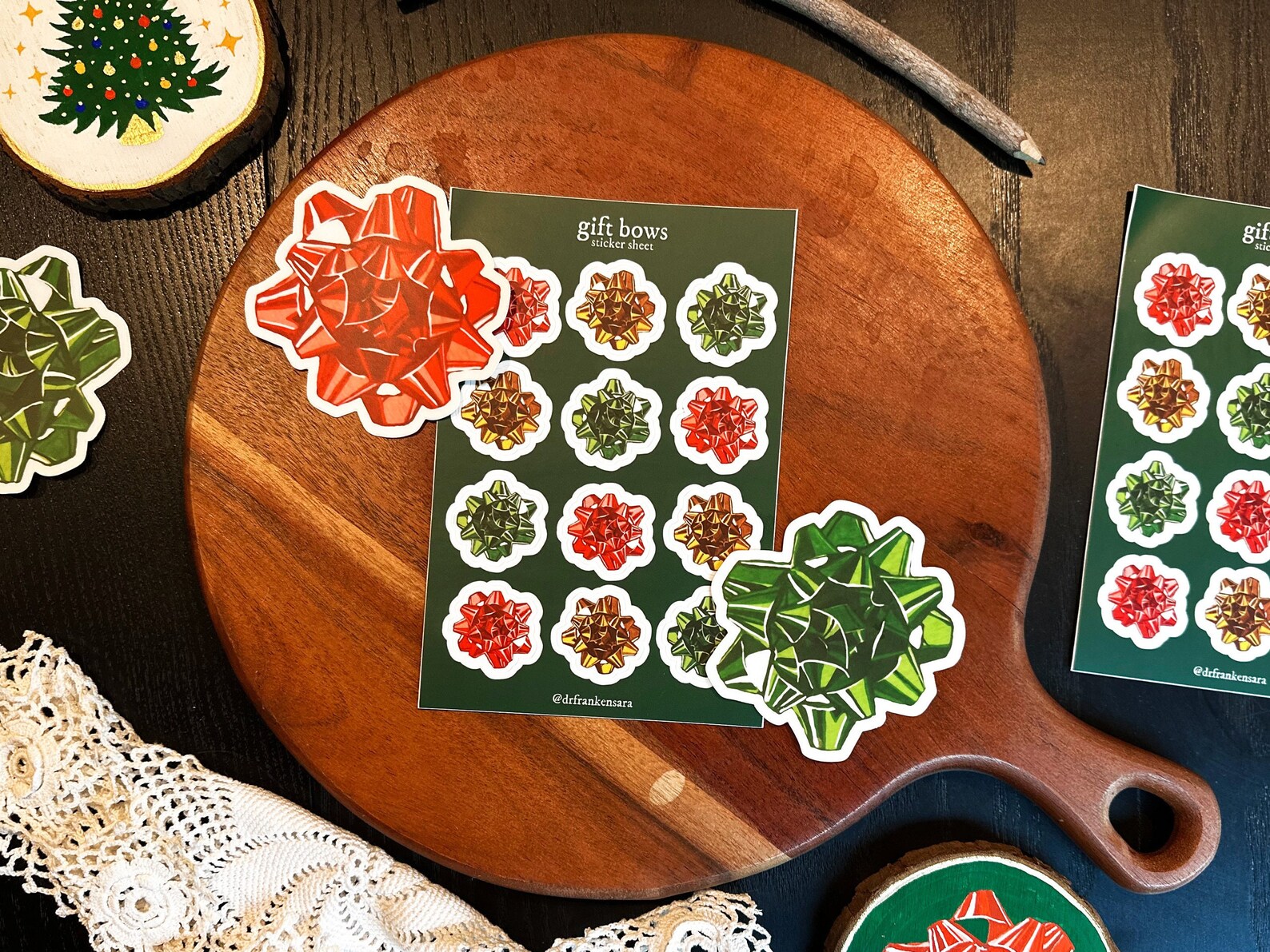 Red Gold and Green Bows Vinyl Sticker Sheet Christmas Decal - Etsy