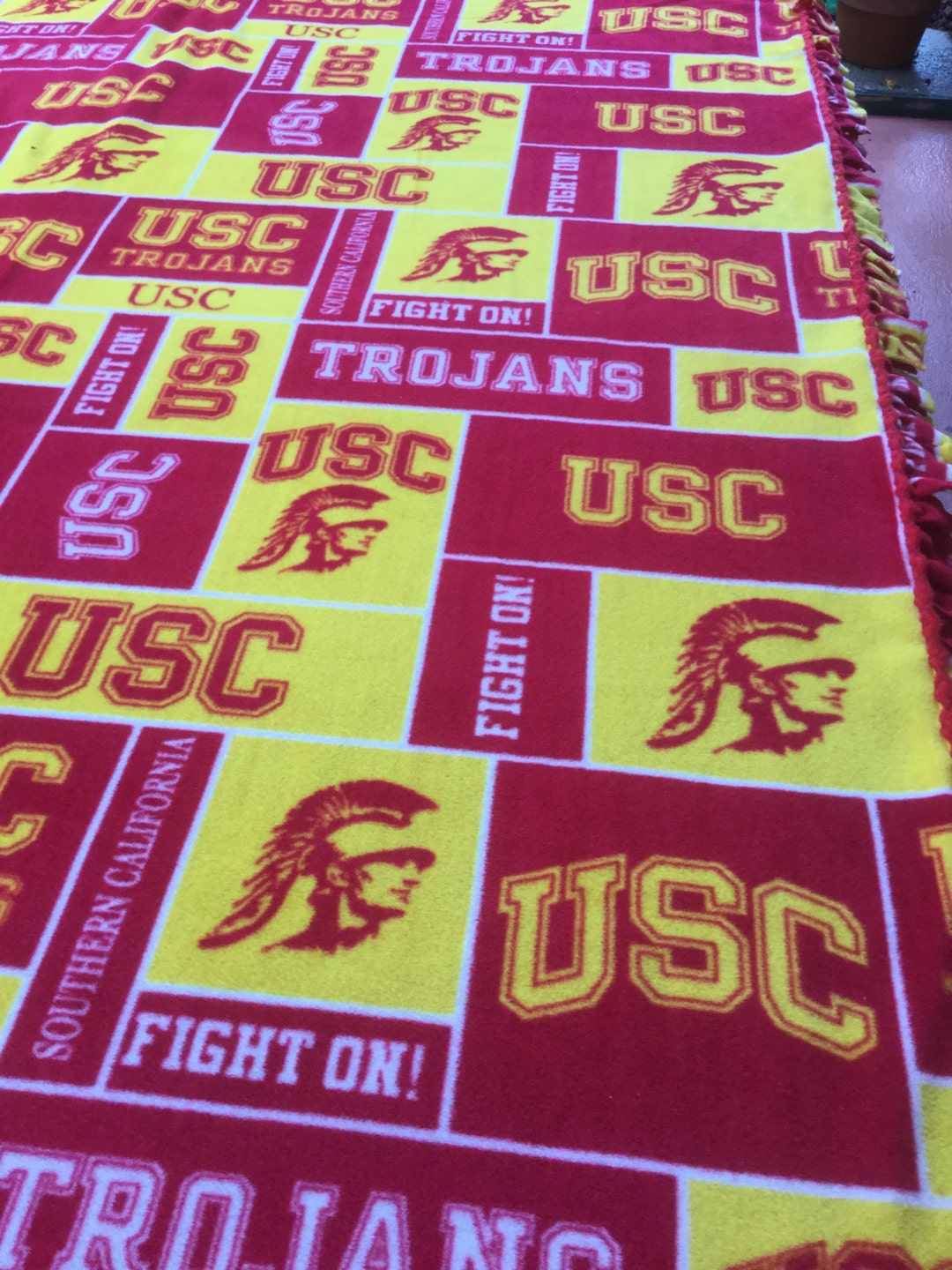 USC Fleece Tie Blanket - Etsy