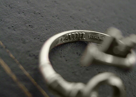 Avon Sterling Silver Secret Key Skeleton Key Ring - V… - Gem