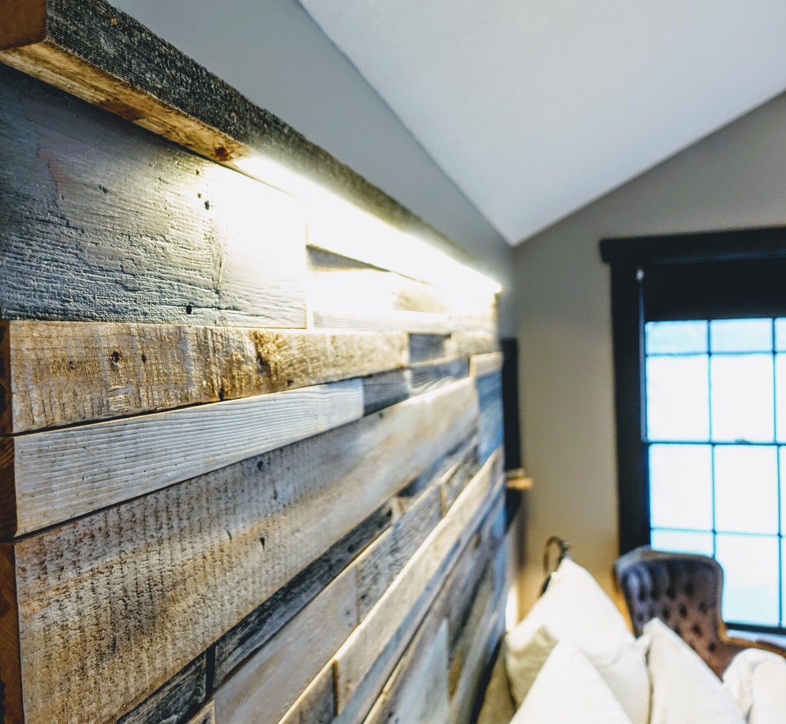 The Kristopher Queen Size Weathered Driftwood Finish Platform - Etsy