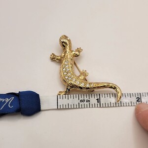 Swarovski Crystal Lizard Pin Unique Gold Tone Crawling Lizard Brooch ...