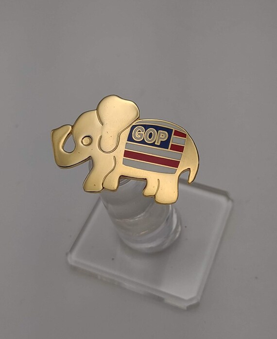old vintage 1980s elephant - Gem