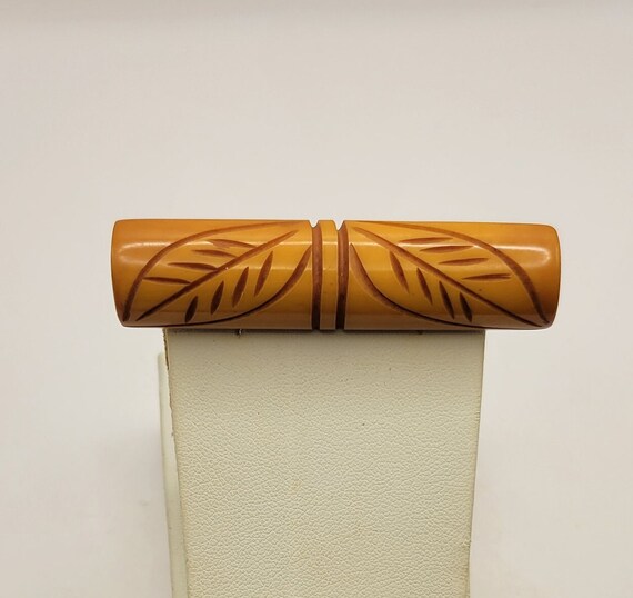 Vintage Mustard Yellow Bakelite Pin with Leaf Carving… - Gem