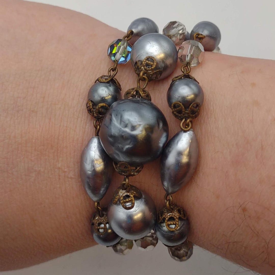 Vintage Freirich Faux Gray Pearl and Faceted Aurora Borealis Glass Bead ...