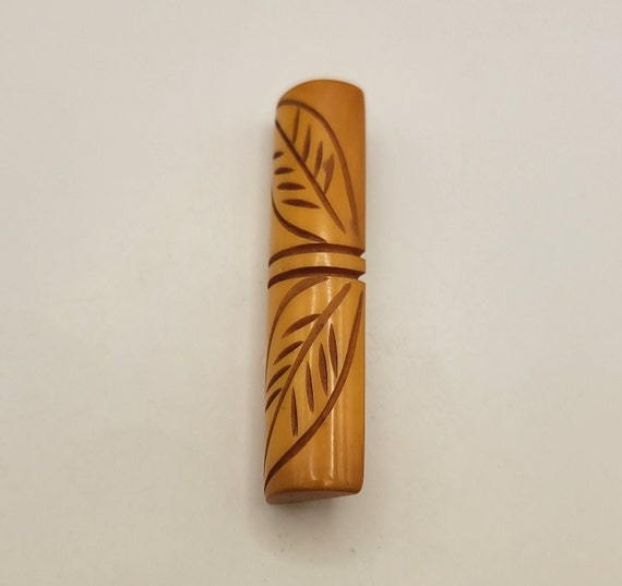 Vintage Mustard Yellow Bakelite Pin with Leaf Carving… - Gem