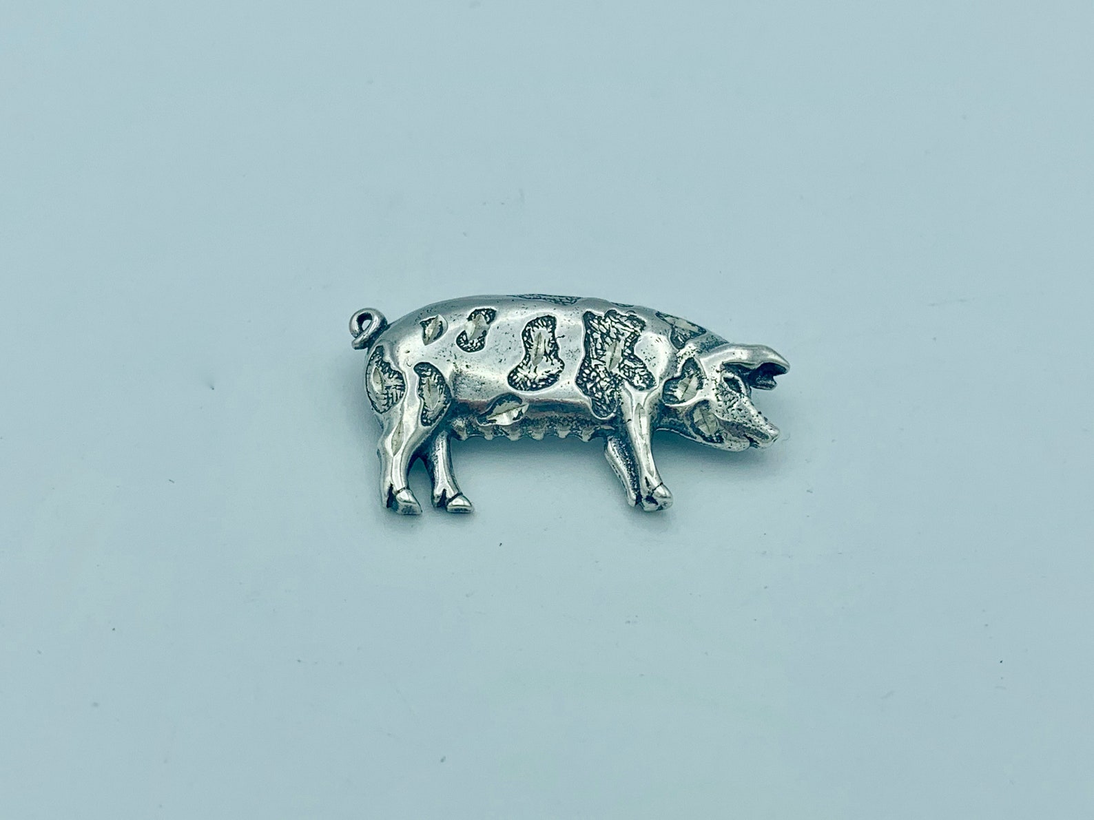 Sterling Silver Textured Pig Pin Item K 3746 - Etsy