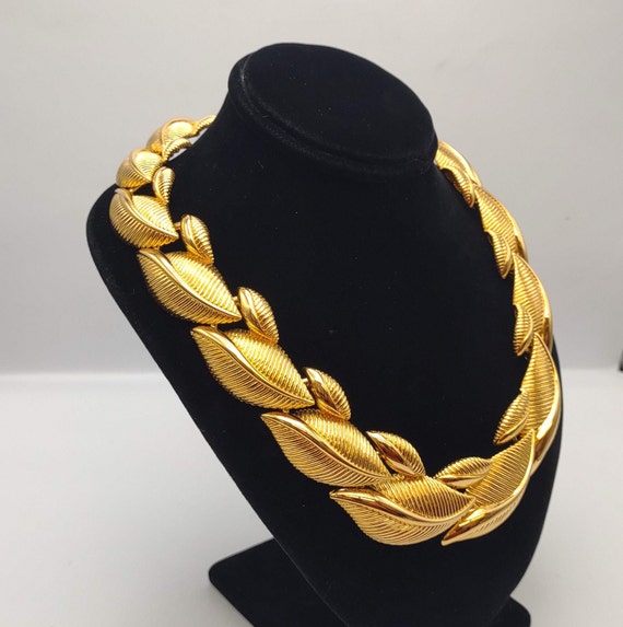 Monet Gold Tone Graduated Leaf Statement Collar Neckl… - Gem