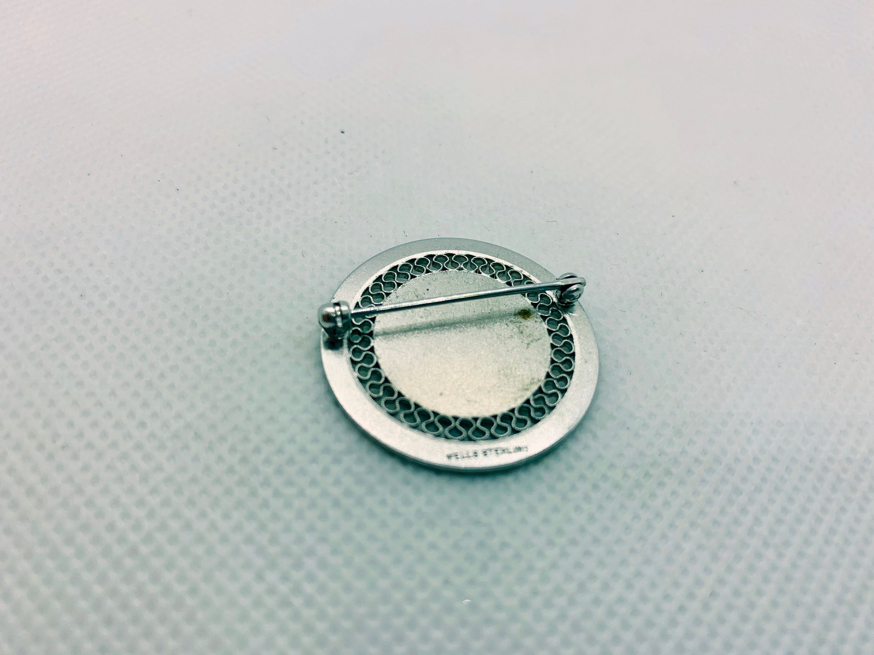 WELLS Vintage Sterling Silver Circle Pin Item K 1692 | Etsy
