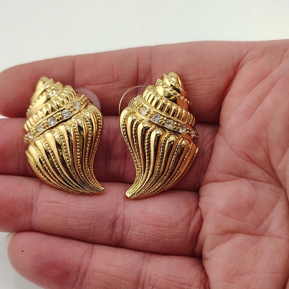 KJL for Avon: Vintage Gilded Seashell Statement Earri… - Gem