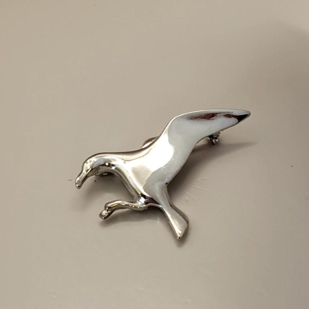 Vintage 1970s Seagull Pin - High Polished Silver Tone Metal Flying ...