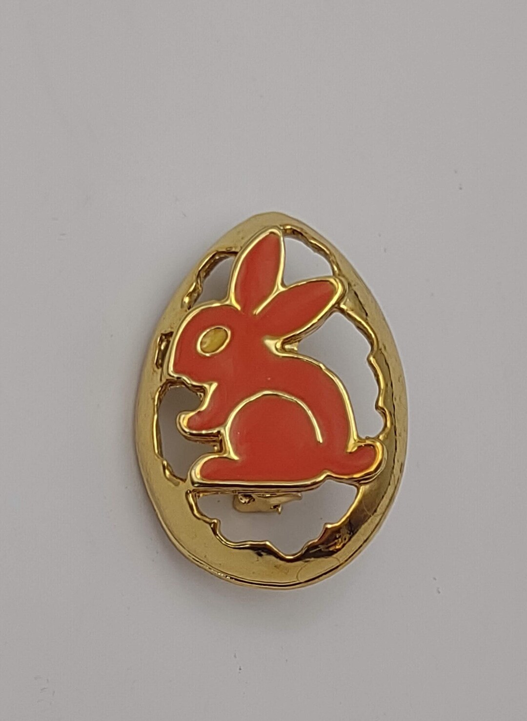 Easter Bunny Inside Egg Pin Enameled Rabbit in Egg Vintage Easter Pin ...