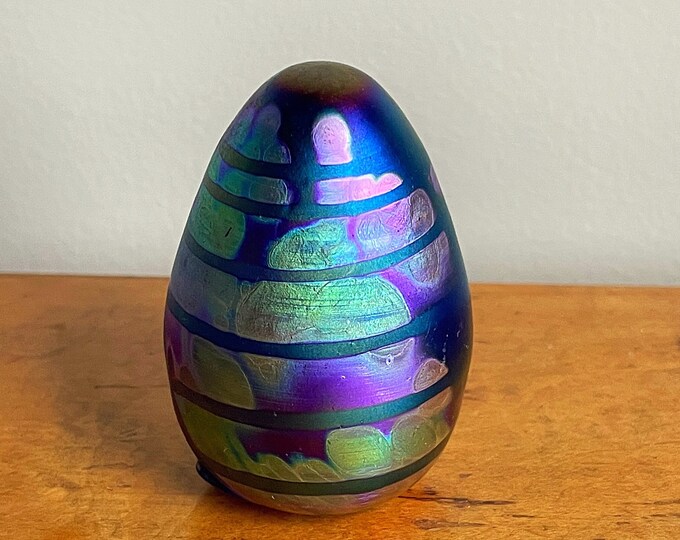 Vintage Levay Art Glass Iridescent Egg Paperweight Gary Levi Vintage ...