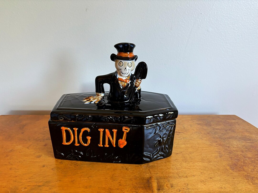 Yankee Candle Boney Bunch Covered Coffin "dig In" #1321383 | Halloween ...