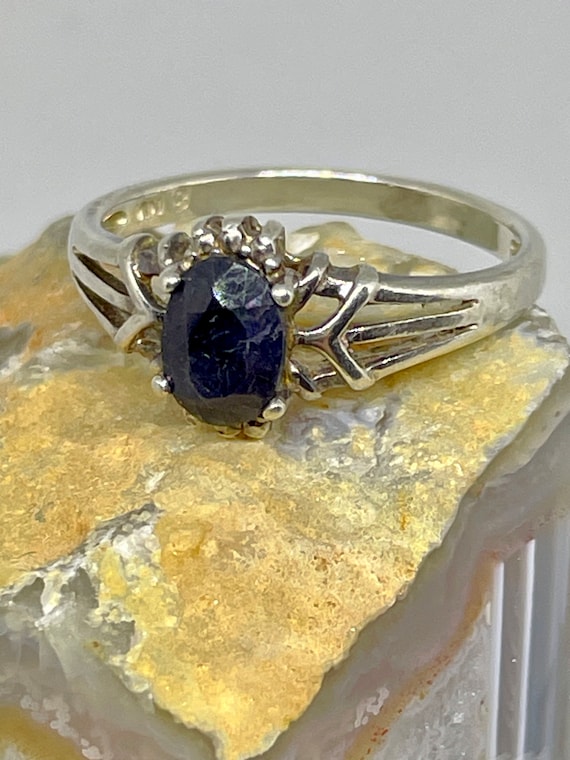 Vintage NV Sapphire Sterling Silver Ring - Size 8 - N… - Gem