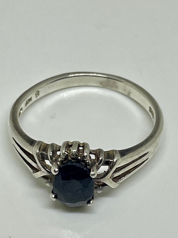 Vintage NV Sapphire Sterling Silver Ring - Size 8 - N… - Gem