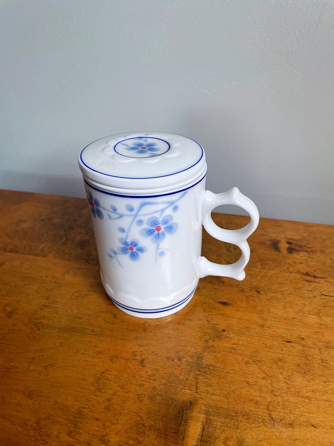 Vintage Teacup With Strainer Cheng's White Jade Porcelain Teacup With ...