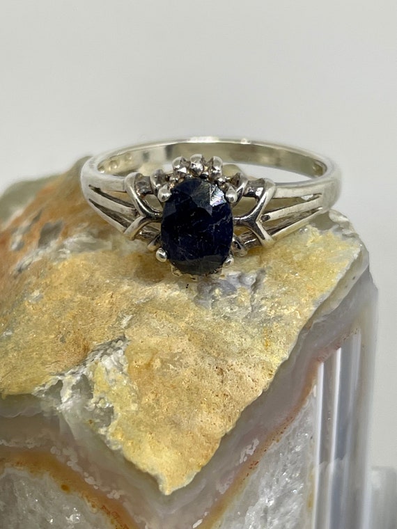 Vintage NV Sapphire Sterling Silver Ring - Size 8 - N… - Gem