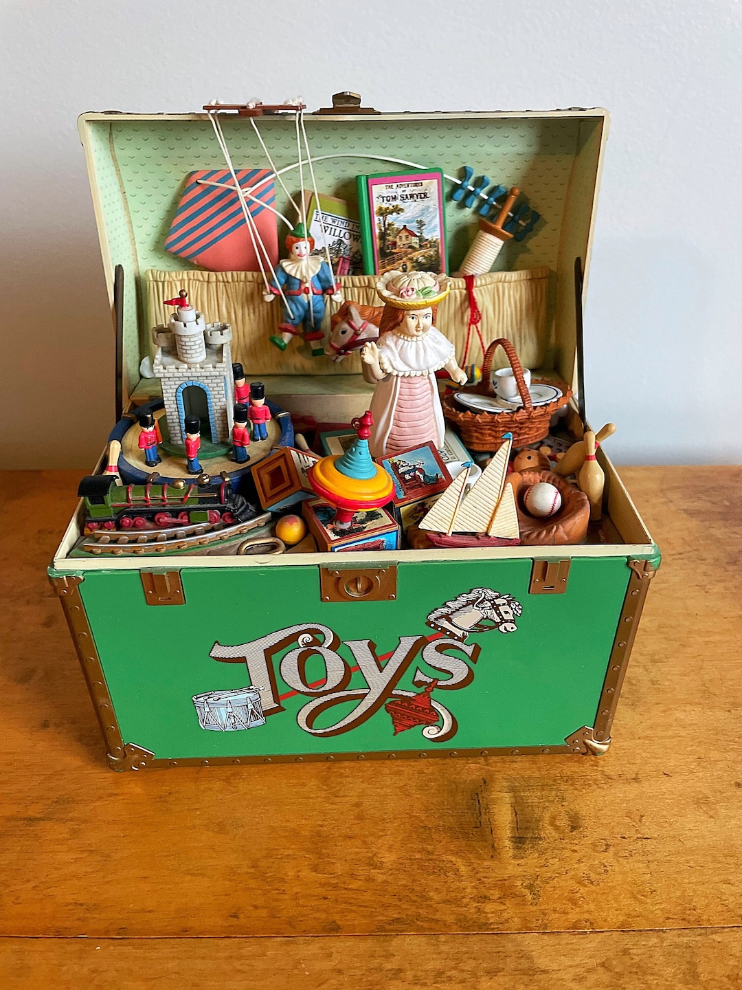 Vintage Enesco Toy Symphony Music Box 1986 With Miniature Classic Books ...