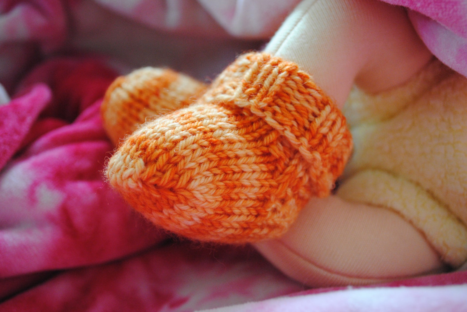 Darling Little Baby Socks PDF PATTERN - Etsy UK