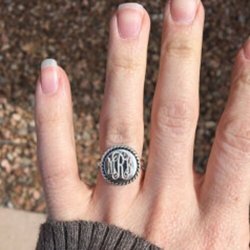 Sterling Silver Rope Edge Oval Ring Monogram Oval Ring - Etsy